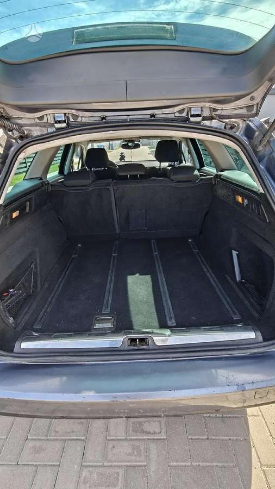 Pelēks Citroen C5 2009 Klaipėda, ar dzinēja tilpumu 2.00 L un nobraukumu 322 tūkst. km par 1000 €, foto 16 vietnē AUTOMOTO.COM.LV