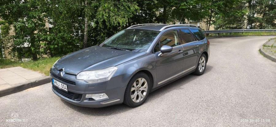 Grey Citroen C5 2009 in Vilnius, with an engine capacity of 2.00 L and mileage of 330 thousand km for 1650 €, photo 1 on AUTOMOTO.COM.LV