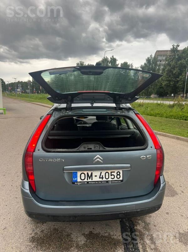 Grey Citroen C5 2009 in Riga, with an engine capacity of 2.00 L and mileage of 198 thousand km for 1950 €, photo 6 on AUTOMOTO.COM.LV