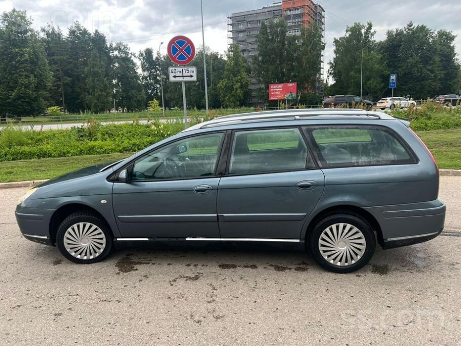 Grey Citroen C5 2009 in Riga, with an engine capacity of 2.00 L and mileage of 198 thousand km for 1950 €, photo 4 on AUTOMOTO.COM.LV