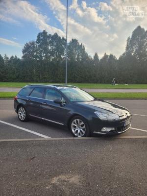 Pelēks Citroen C5 2009 Panevēža, ar dzinēja tilpumu 3.00 L un nobraukumu 329 tūkst. km par 3450 €, foto 3 vietnē AUTOMOTO.COM.LV