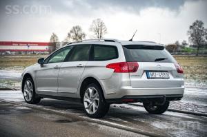 Grey Citroen C5 2010 in Riga, with an engine capacity of 2.00 L and mileage of 0 thousand km for 1990 €, photo 6 on AUTOMOTO.COM.LV