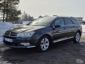Pelēks Citroen C5 2010 Tauragė, ar dzinēja tilpumu 2.00 L un nobraukumu 257 tūkst. km par 2750 €, foto  vietnē AUTOMOTO.COM.LV
