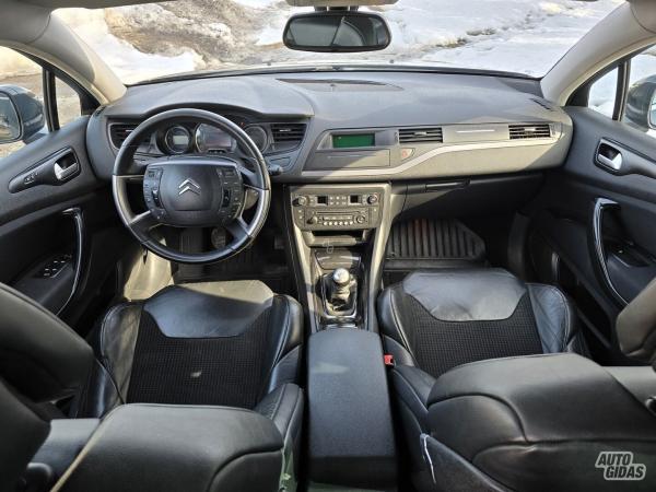 Pelēks Citroen C5 2010 Tauragė, ar dzinēja tilpumu 2.00 L un nobraukumu 257 tūkst. km par 2750 €, foto 9 vietnē AUTOMOTO.COM.LV