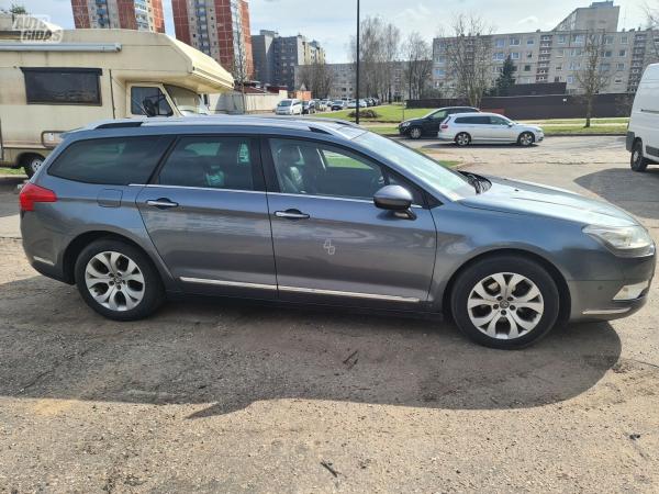 Pelēks Citroen C5 2010 Viļņa, ar dzinēja tilpumu 2.00 L un nobraukumu 314 tūkst. km par 2200 €, foto 1 vietnē AUTOMOTO.COM.LV