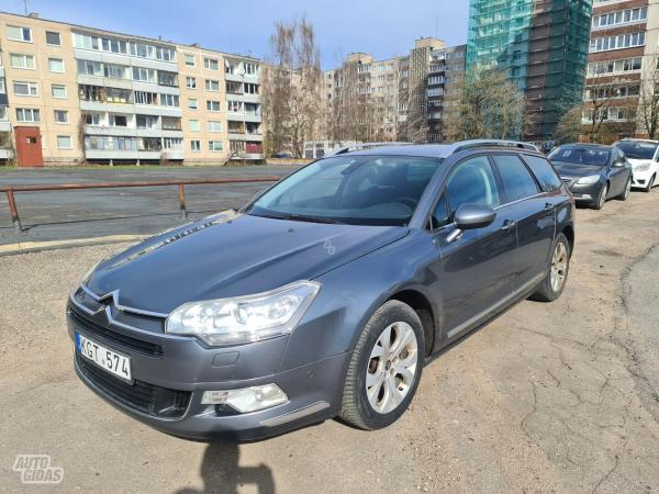 Pelēks Citroen C5 2010 Viļņa, ar dzinēja tilpumu 2.00 L un nobraukumu 314 tūkst. km par 2200 €, foto 4 vietnē AUTOMOTO.COM.LV