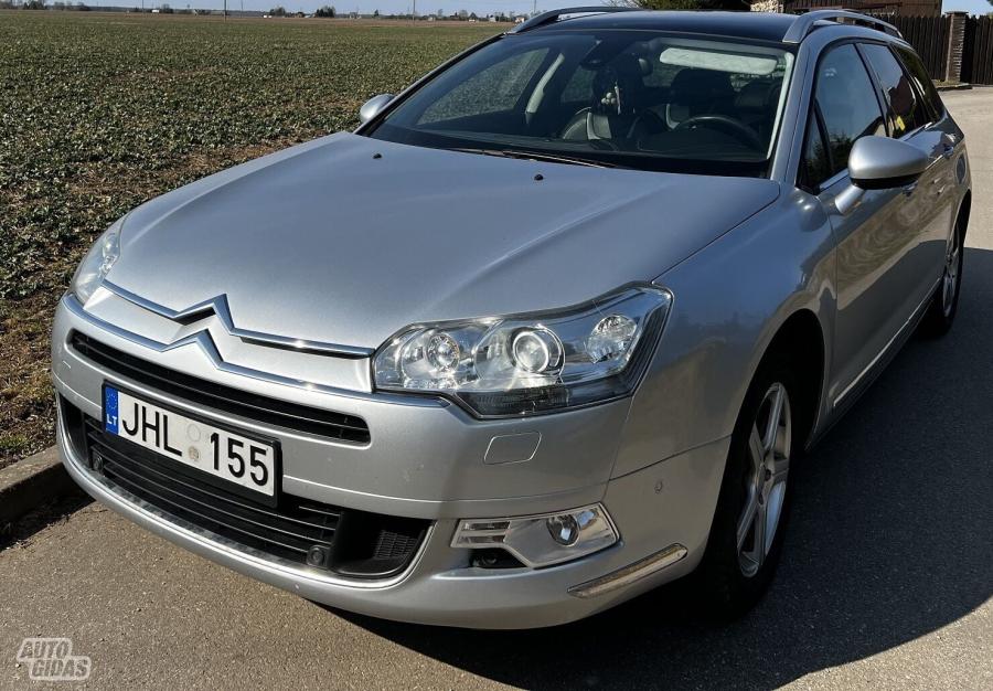 Grey Citroen C5 2010 in Vilnius, with an engine capacity of 3.00 L and mileage of 227 thousand km for 3100 €, photo 1 on AUTOMOTO.COM.LV