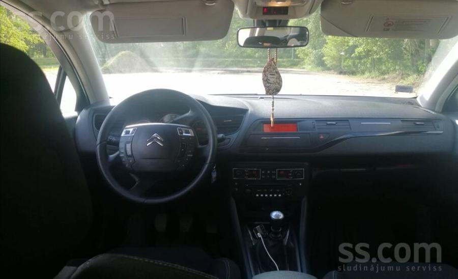 Pelēks Citroen C5 2010 Jēkabpils, ar dzinēja tilpumu 2.00 L un nobraukumu 247 tūkst. km par 2000 €, foto 8 vietnē AUTOMOTO.COM.LV