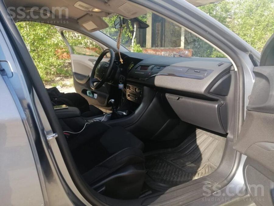 Pelēks Citroen C5 2010 Jēkabpils, ar dzinēja tilpumu 2.00 L un nobraukumu 247 tūkst. km par 2000 €, foto 9 vietnē AUTOMOTO.COM.LV