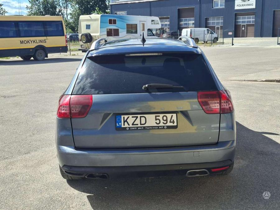 Pelēks Citroen C5 2010 Plungė, ar dzinēja tilpumu 2.00 L un nobraukumu 387 tūkst. km par 1500 €, foto 5 vietnē AUTOMOTO.COM.LV