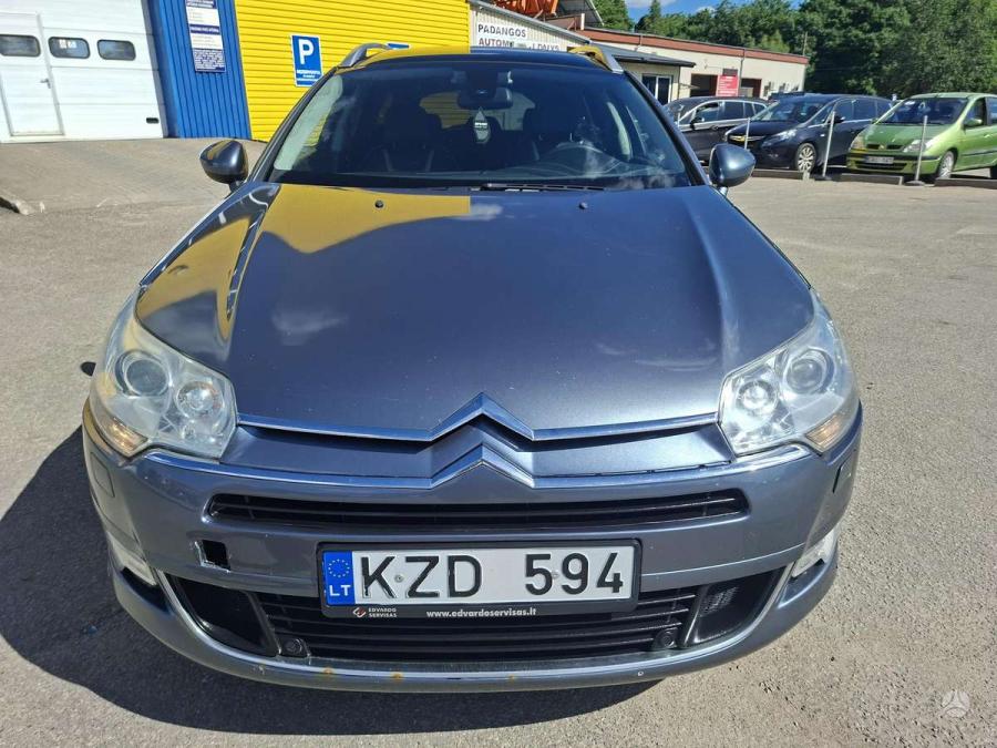 Pelēks Citroen C5 2010 Plungė, ar dzinēja tilpumu 2.00 L un nobraukumu 387 tūkst. km par 1500 €, foto 9 vietnē AUTOMOTO.COM.LV