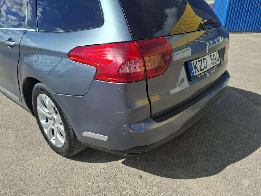 Pelēks Citroen C5 2010 Plungė, ar dzinēja tilpumu 2.00 L un nobraukumu 387 tūkst. km par 1500 €, foto 13 vietnē AUTOMOTO.COM.LV
