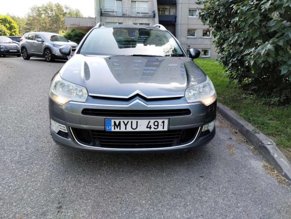 Grey Citroen C5 2010 in Vilnius, with an engine capacity of 1.56 L and mileage of 280 thousand km for 1450 €, photo 2 on AUTOMOTO.COM.LV