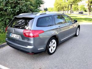 Pelēks Citroen C5 2010 Viļņa, ar dzinēja tilpumu 1.56 L un nobraukumu 280 tūkst. km par 1450 €, foto 5 vietnē AUTOMOTO.COM.LV