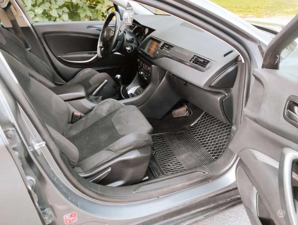 Grey Citroen C5 2010 in Vilnius, with an engine capacity of 1.56 L and mileage of 280 thousand km for 1450 €, photo 6 on AUTOMOTO.COM.LV