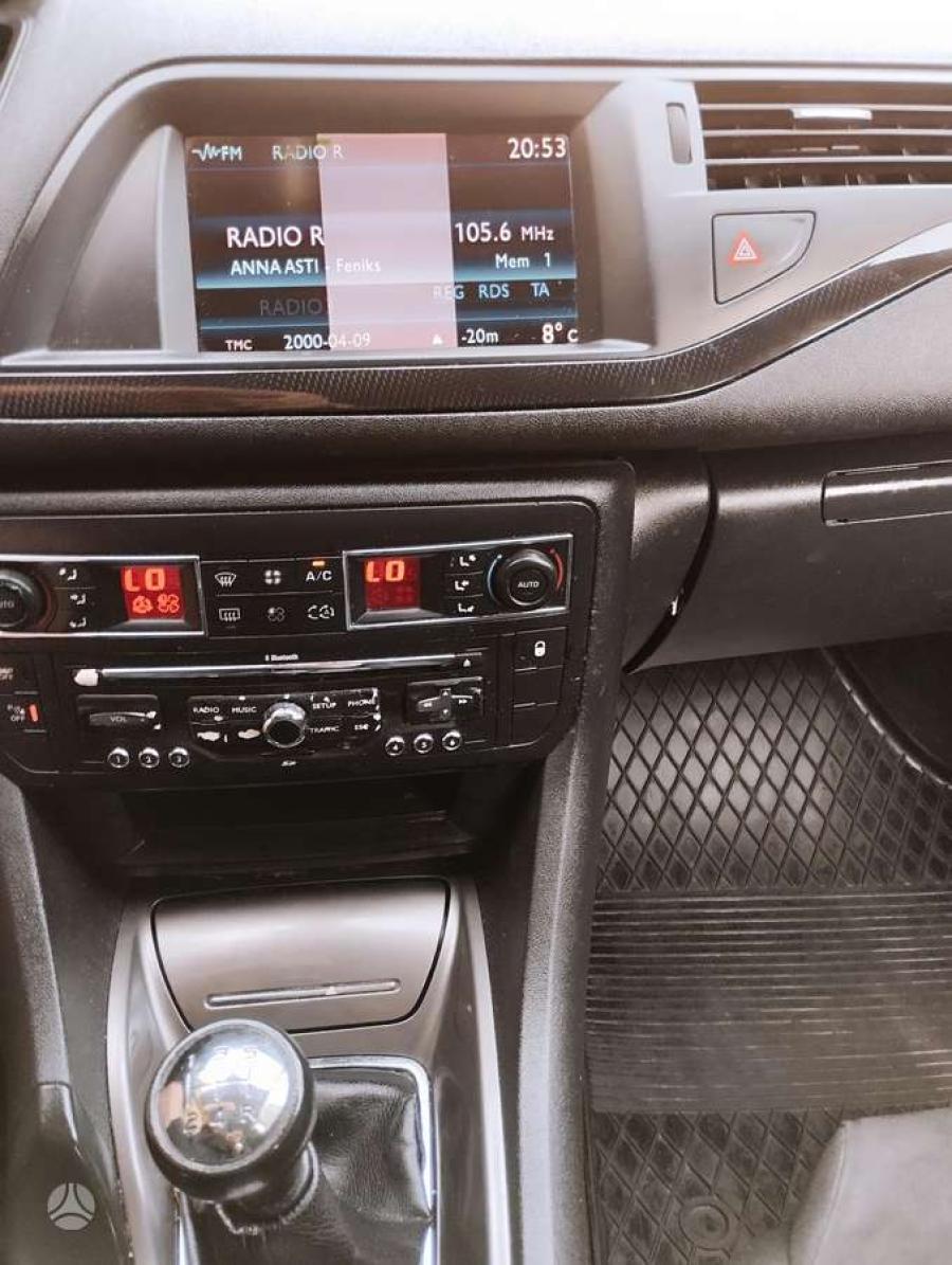 Pelēks Citroen C5 2010 Viļņa, ar dzinēja tilpumu 1.56 L un nobraukumu 280 tūkst. km par 1450 €, foto 12 vietnē AUTOMOTO.COM.LV