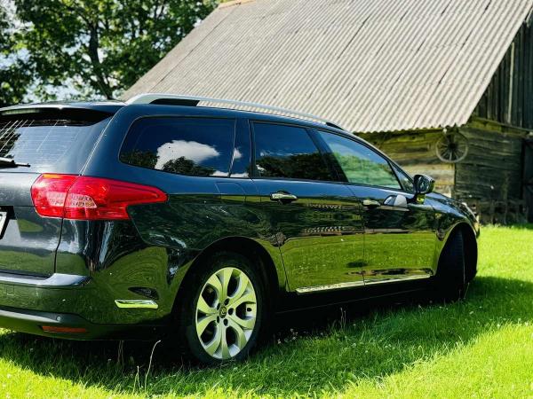 Grey Citroen C5 2010 in Utena, with an engine capacity of 2.00 L and mileage of 323 thousand km for 2000 €, photo 5 on AUTOMOTO.COM.LV
