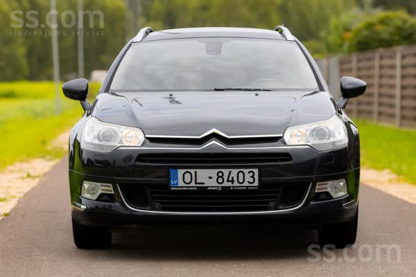 Pelēks Citroen C5 2010 Jelgava, ar dzinēja tilpumu 2.00 L un nobraukumu 230 tūkst. km par 2900 €, foto 2 vietnē AUTOMOTO.COM.LV