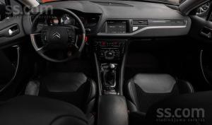 Pelēks Citroen C5 2010 Jelgava, ar dzinēja tilpumu 2.00 L un nobraukumu 230 tūkst. km par 2900 €, foto 10 vietnē AUTOMOTO.COM.LV