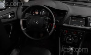 Pelēks Citroen C5 2010 Jelgava, ar dzinēja tilpumu 2.00 L un nobraukumu 230 tūkst. km par 2900 €, foto 19 vietnē AUTOMOTO.COM.LV