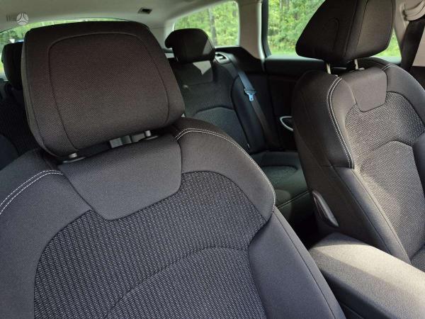 Pelēks Citroen C5 2010 Tauragė, ar dzinēja tilpumu 2.00 L un nobraukumu 215 tūkst. km par 2600 €, foto 9 vietnē AUTOMOTO.COM.LV