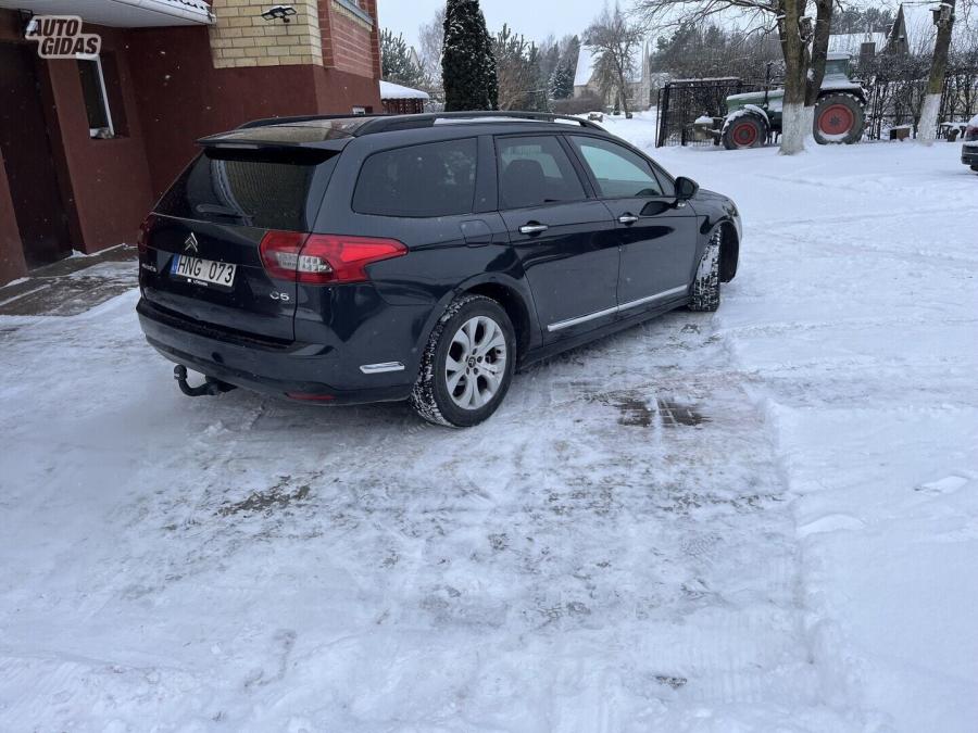Grey Citroen C5 2011 in Siauliai, with an engine capacity of 2.00 L and mileage of 371 thousand km for 2400 €, photo 5 on AUTOMOTO.COM.LV