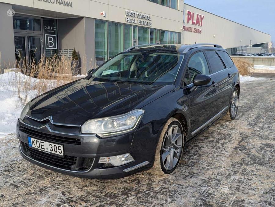 Grey Citroen C5 2011 in Vilnius, with an engine capacity of 2.99 L and mileage of 347 thousand km for 2500 €, photo 1 on AUTOMOTO.COM.LV