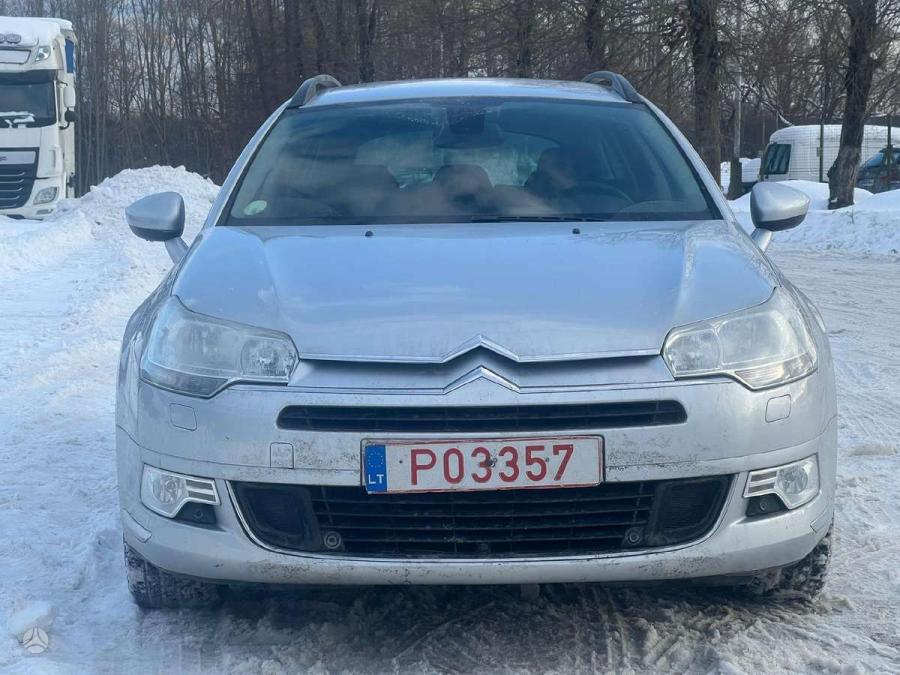 Pelēks Citroen C5 2011 Tauragė, ar dzinēja tilpumu 1.56 L un nobraukumu 237 tūkst. km par 2750 €, foto 3 vietnē AUTOMOTO.COM.LV