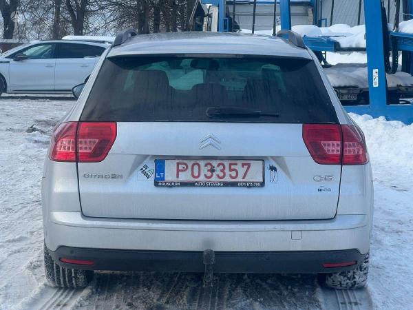 Pelēks Citroen C5 2011 Tauragė, ar dzinēja tilpumu 1.56 L un nobraukumu 237 tūkst. km par 2750 €, foto 4 vietnē AUTOMOTO.COM.LV
