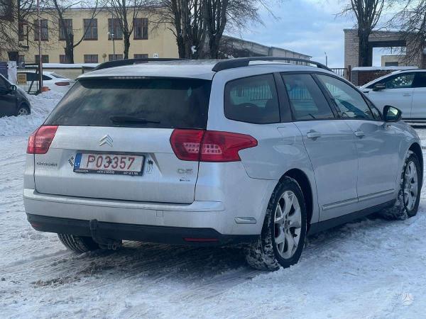 Pelēks Citroen C5 2011 Tauragė, ar dzinēja tilpumu 1.56 L un nobraukumu 237 tūkst. km par 2750 €, foto 5 vietnē AUTOMOTO.COM.LV
