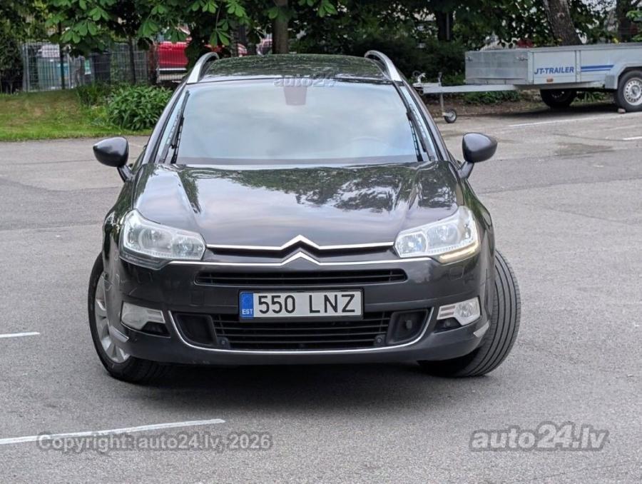 Grey Citroen C5 2011 in Tallinn, with an engine capacity of 2.00 L and mileage of 375 thousand km for 2390 €, photo 4 on AUTOMOTO.COM.LV