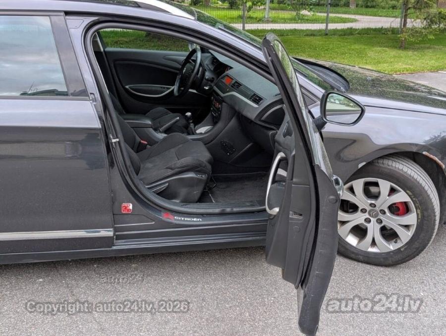 Grey Citroen C5 2011 in Tallinn, with an engine capacity of 2.00 L and mileage of 375 thousand km for 2390 €, photo 11 on AUTOMOTO.COM.LV