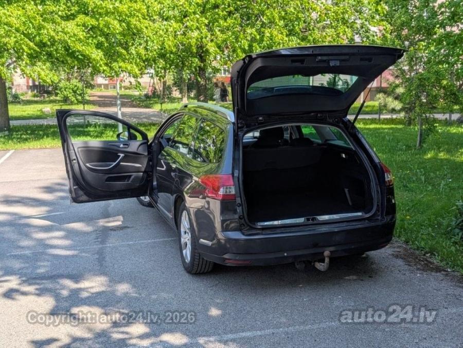 Grey Citroen C5 2011 in Tallinn, with an engine capacity of 2.00 L and mileage of 375 thousand km for 2390 €, photo 12 on AUTOMOTO.COM.LV