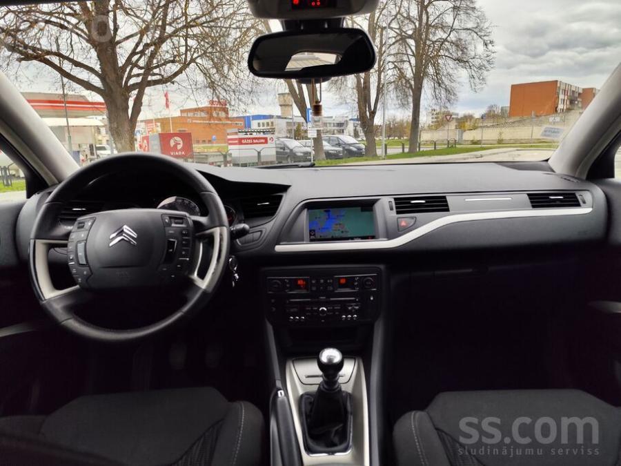 Pelēks Citroen C5 2011 Rēzekne, ar dzinēja tilpumu 2.00 L un nobraukumu 322 tūkst. km par 2750 €, foto 12 vietnē AUTOMOTO.COM.LV