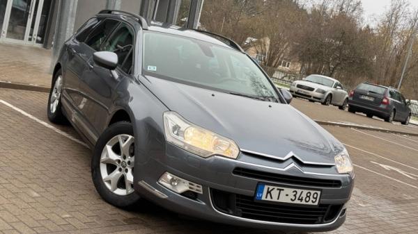 Grey Citroen C5 2011 in Riga, with an engine capacity of 2.00 L and mileage of 310 thousand km for 3650 €, photo 6 on AUTOMOTO.COM.LV