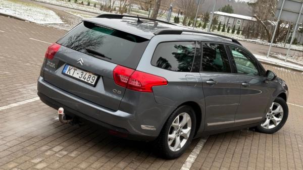 Grey Citroen C5 2011 in Riga, with an engine capacity of 2.00 L and mileage of 310 thousand km for 3650 €, photo 9 on AUTOMOTO.COM.LV