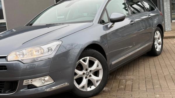 Grey Citroen C5 2011 in Riga, with an engine capacity of 2.00 L and mileage of 310 thousand km for 3650 €, photo 10 on AUTOMOTO.COM.LV