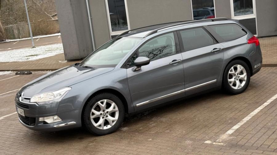 Grey Citroen C5 2011 in Riga, with an engine capacity of 2.00 L and mileage of 310 thousand km for 3650 €, photo 12 on AUTOMOTO.COM.LV
