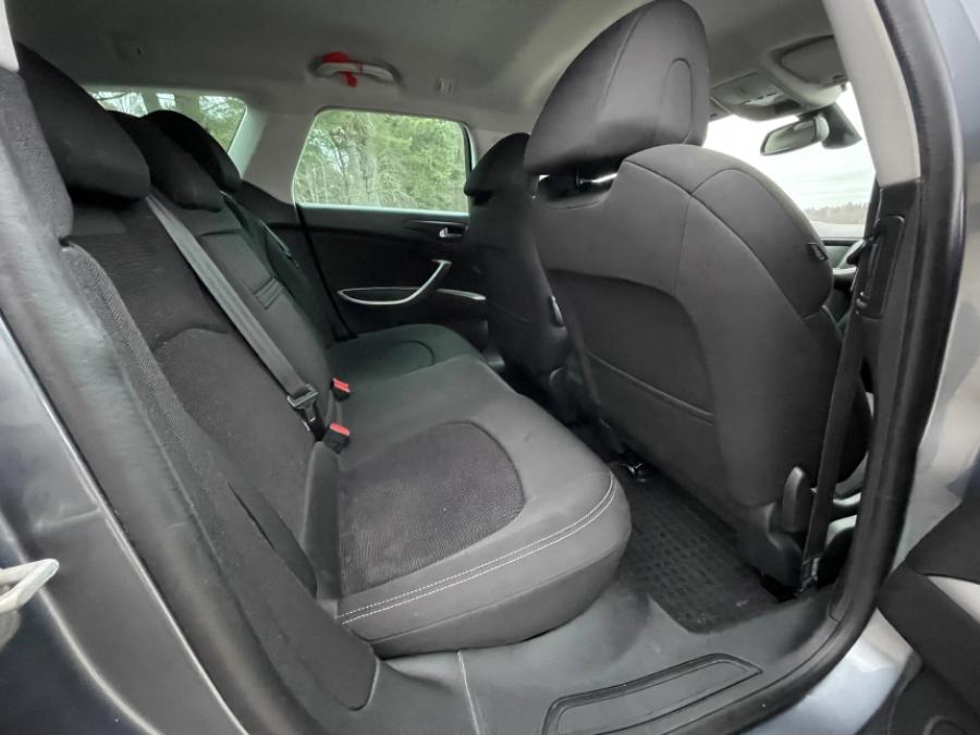 Grey Citroen C5 2011 in Riga, with an engine capacity of 2.00 L and mileage of 310 thousand km for 3650 €, photo 20 on AUTOMOTO.COM.LV
