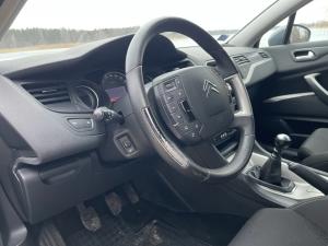 Grey Citroen C5 2011 in Riga, with an engine capacity of 2.00 L and mileage of 310 thousand km for 3650 €, photo 24 on AUTOMOTO.COM.LV