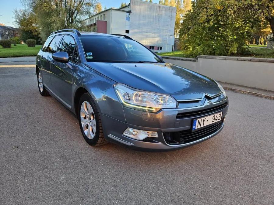 Pelēks Citroen C5 2011 Jēkabpils, ar dzinēja tilpumu 2.00 L un nobraukumu 298 tūkst. km par 4650 €, foto 4 vietnē AUTOMOTO.COM.LV