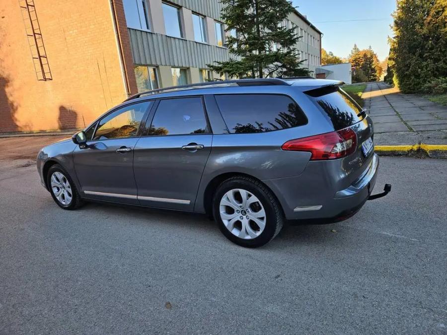 Pelēks Citroen C5 2011 Jēkabpils, ar dzinēja tilpumu 2.00 L un nobraukumu 298 tūkst. km par 4650 €, foto 9 vietnē AUTOMOTO.COM.LV