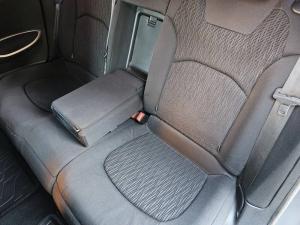 Pelēks Citroen C5 2011 Jēkabpils, ar dzinēja tilpumu 2.00 L un nobraukumu 298 tūkst. km par 4650 €, foto 13 vietnē AUTOMOTO.COM.LV