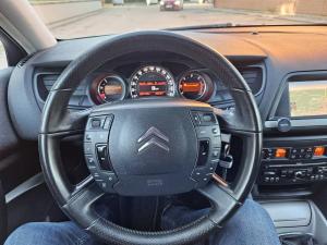 Pelēks Citroen C5 2011 Jēkabpils, ar dzinēja tilpumu 2.00 L un nobraukumu 298 tūkst. km par 4650 €, foto 29 vietnē AUTOMOTO.COM.LV