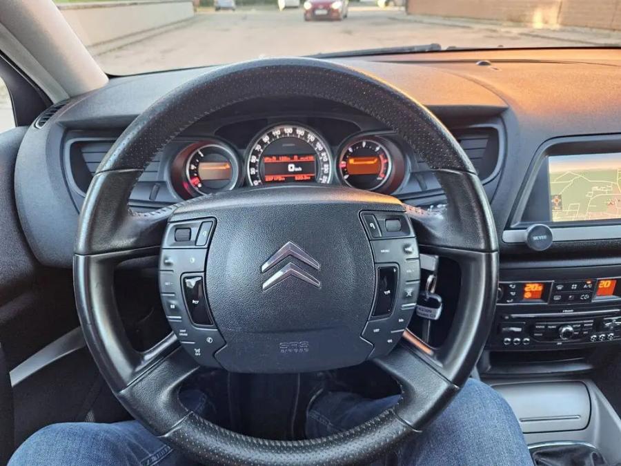 Pelēks Citroen C5 2011 Jēkabpils, ar dzinēja tilpumu 2.00 L un nobraukumu 298 tūkst. km par 4650 €, foto 29 vietnē AUTOMOTO.COM.LV