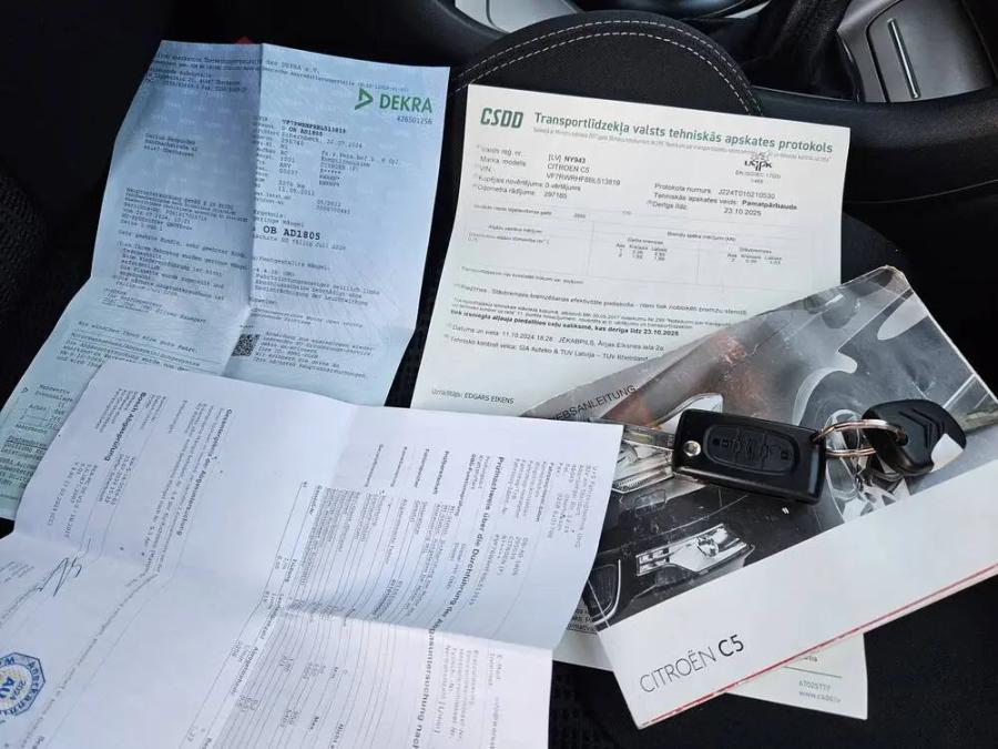 Pelēks Citroen C5 2011 Jēkabpils, ar dzinēja tilpumu 2.00 L un nobraukumu 298 tūkst. km par 4650 €, foto 33 vietnē AUTOMOTO.COM.LV