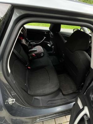 Pelēks Citroen C5 2011 Biržai, ar dzinēja tilpumu 1.56 L un nobraukumu 186 tūkst. km par 3200 €, foto 18 vietnē AUTOMOTO.COM.LV