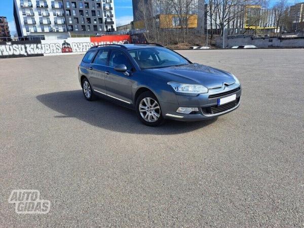 Pelēks Citroen C5 2011 Viļņa, ar dzinēja tilpumu 2.00 L un nobraukumu 342 tūkst. km par 2800 €, foto 3 vietnē AUTOMOTO.COM.LV