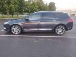 Grey Citroen C5 2011 in Kedainiai, with an engine capacity of 2.99 L and mileage of 367 thousand km for 2500 €, photo 6 on AUTOMOTO.COM.LV