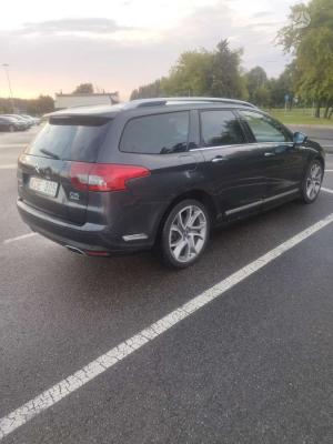 Grey Citroen C5 2011 in Kedainiai, with an engine capacity of 2.99 L and mileage of 367 thousand km for 2500 €, photo 8 on AUTOMOTO.COM.LV